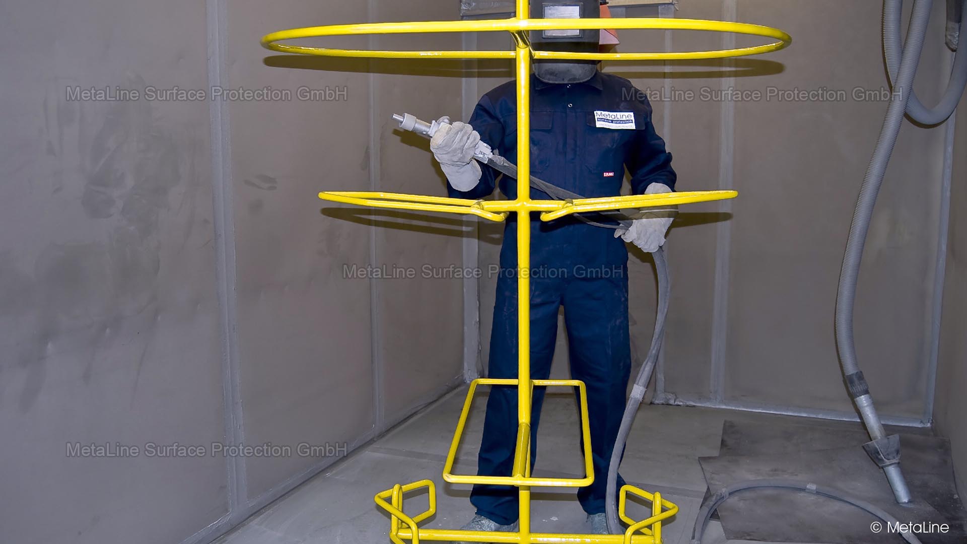 wear resistant linings for blasting equipment